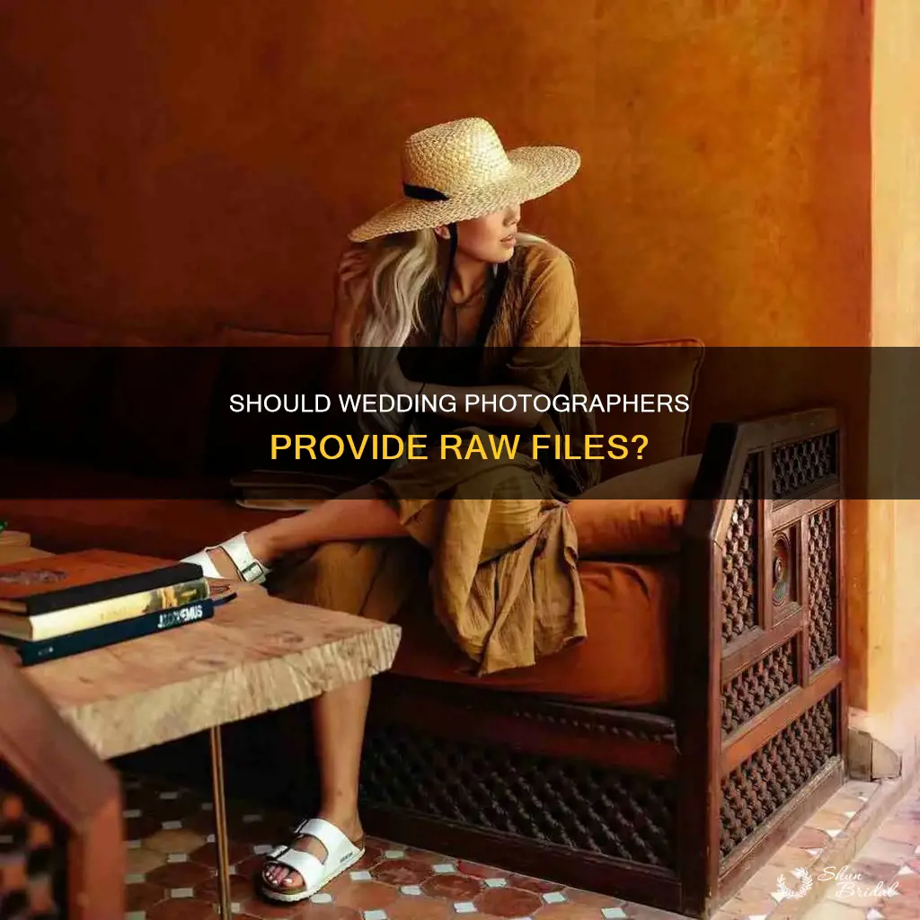 Should Wedding Photographers Provide Raw Files? | ShunBridal