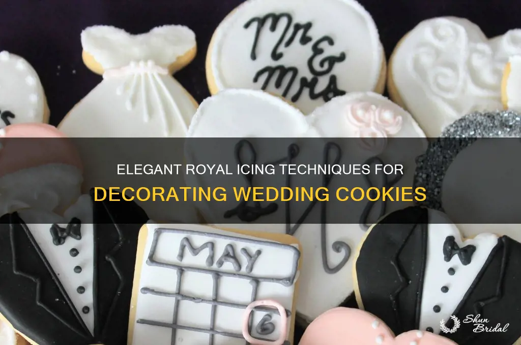 Elegant Royal Icing Techniques For Decorating Wedding Cookies | ShunBridal