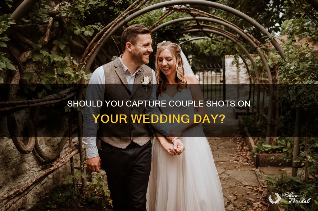Should You Capture Couple Shots On Your Wedding Day? | ShunBridal