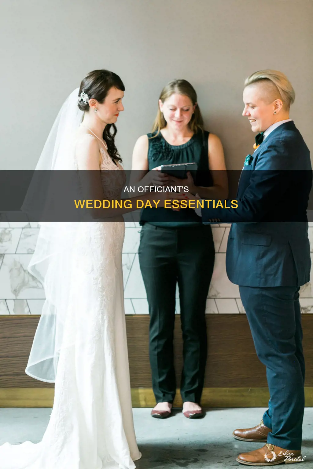 An Officiant's Wedding Day Essentials | ShunBridal