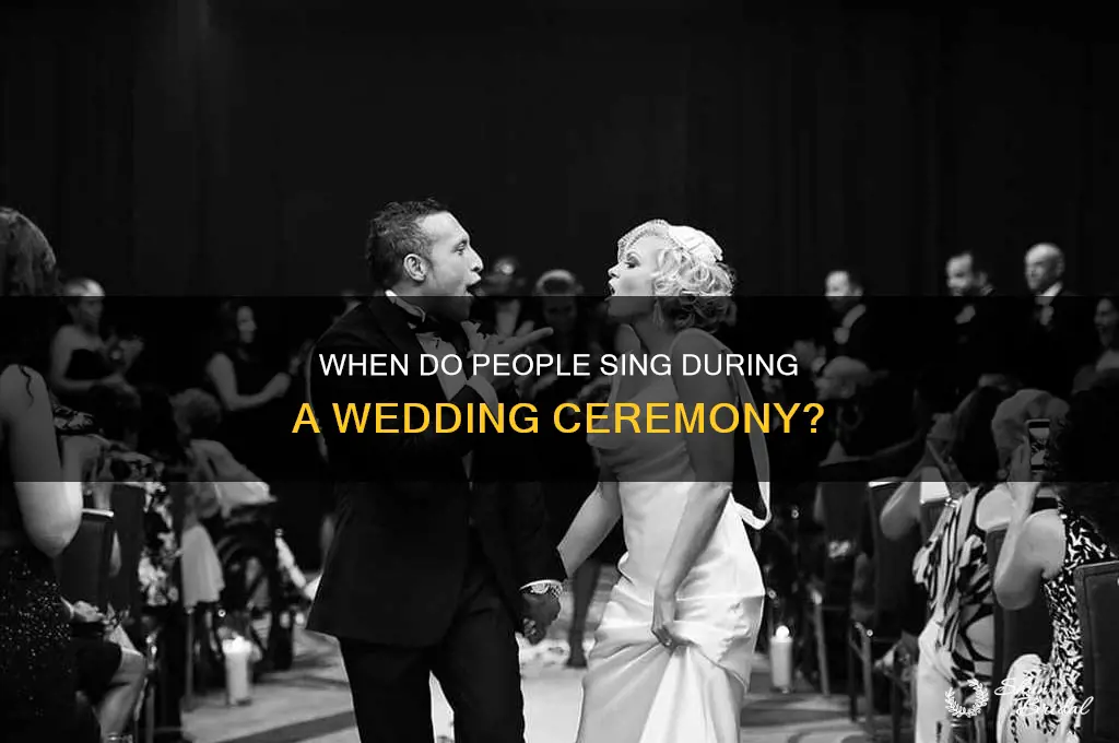 When Do People Sing During A Wedding Ceremony? | ShunBridal